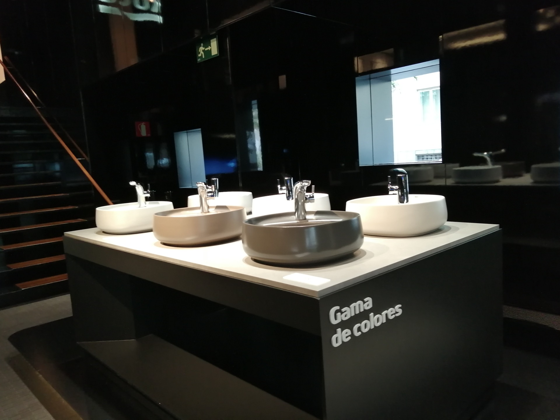 Visitamos Roca Madrid Gallery :: Insenia Design School Madrid